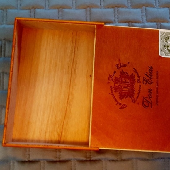 Accents | Vintage Wood Cigar Box Fm Dominican Republic | Poshmark